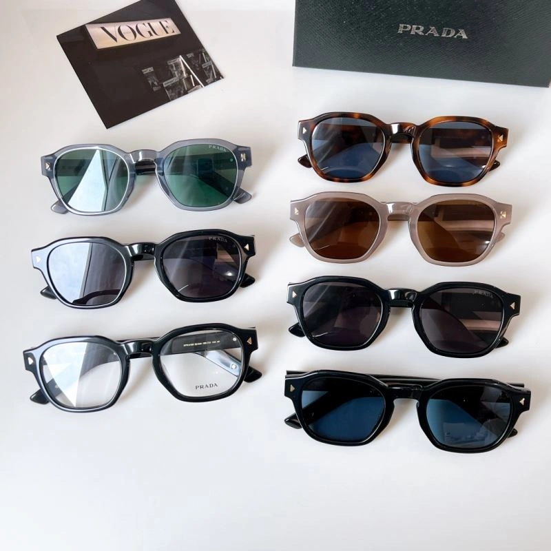 Top mirror Prada Sunglasses