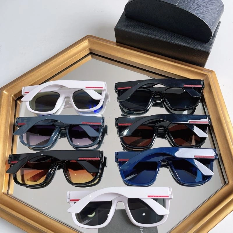 Top match Prada Sunglasses