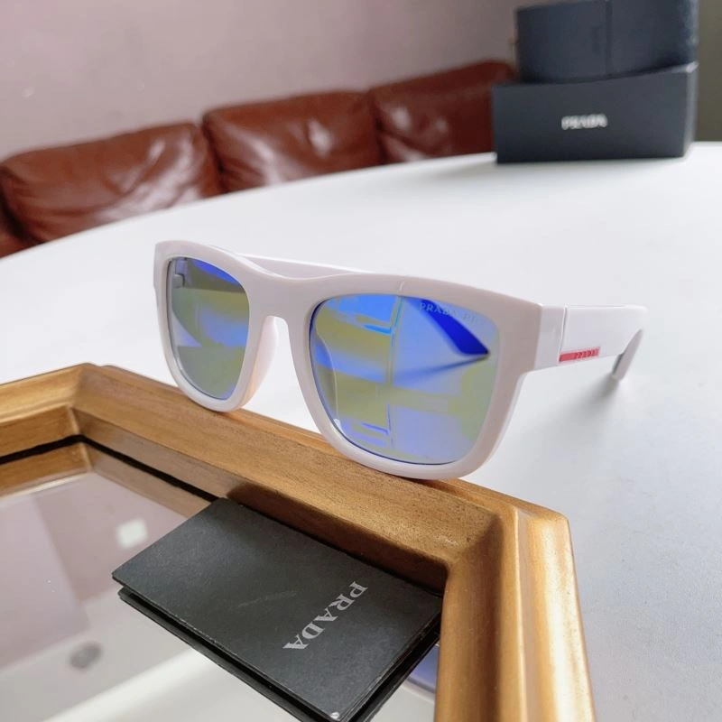 Top match Prada Sunglasses