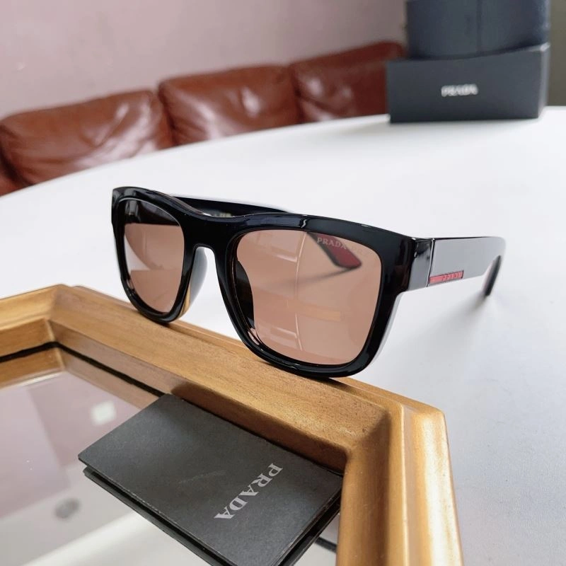 Top match Prada Sunglasses