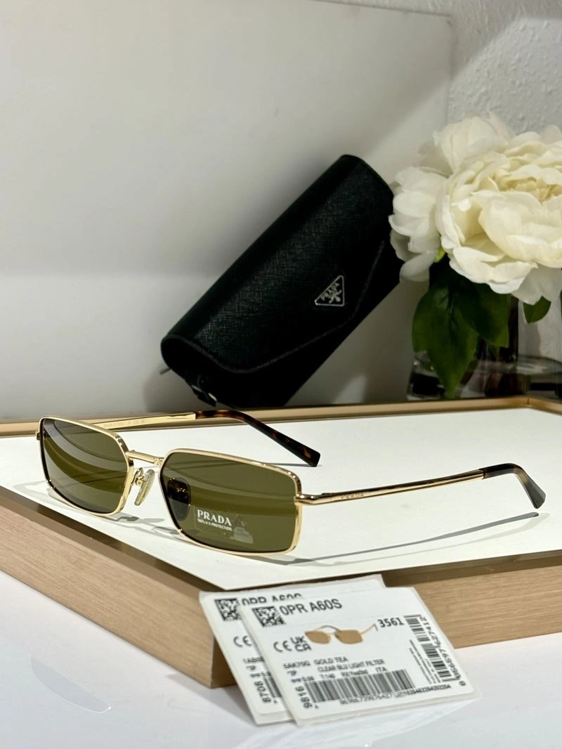Low-cost Prada Sunglasses