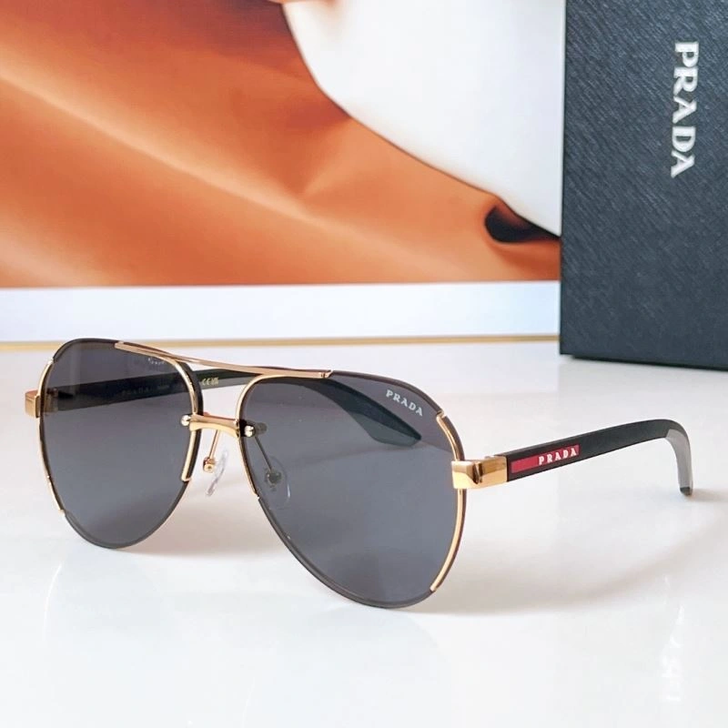 Top match Prada Sunglasses