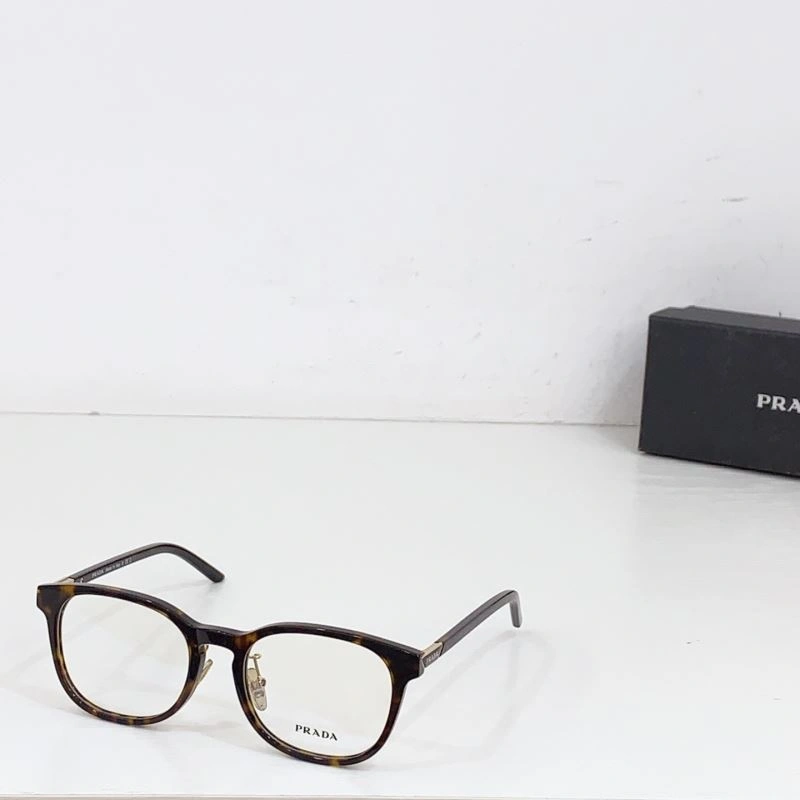 Top match Prada Sunglasses