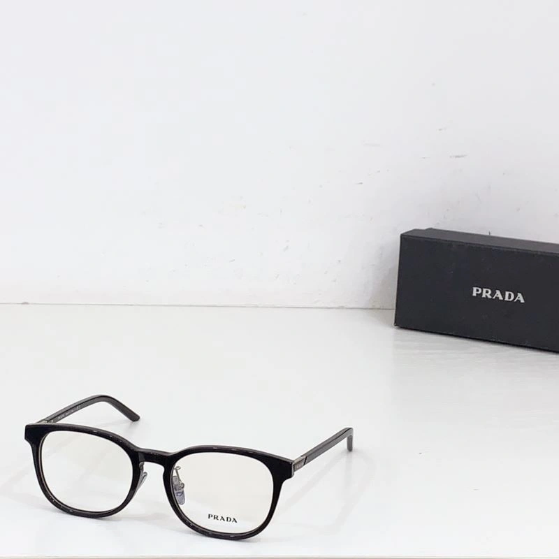 Top match Prada Sunglasses