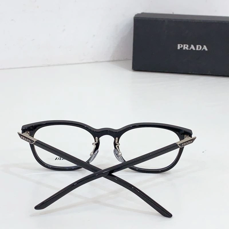 Top match Prada Sunglasses