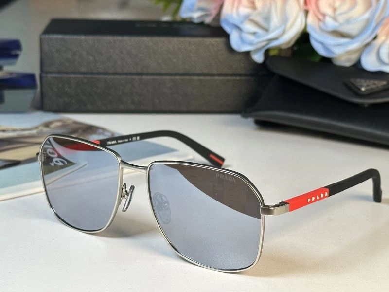 Accurate model Prada Sunglasses