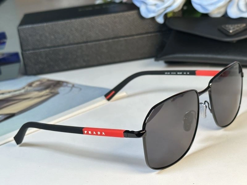 Accurate model Prada Sunglasses