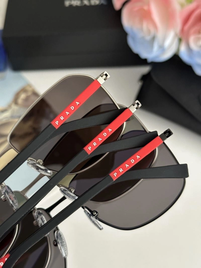 Accurate model Prada Sunglasses