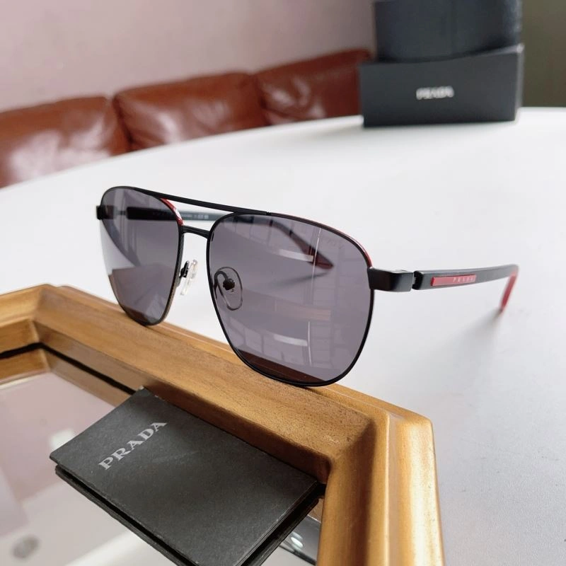 Top mirror Prada Sunglasses