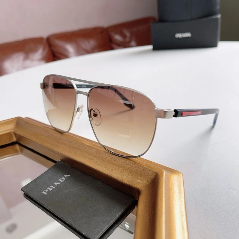 Top mirror Prada Sunglasses