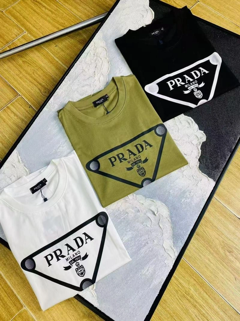 Low-cost Prada T-Shirts