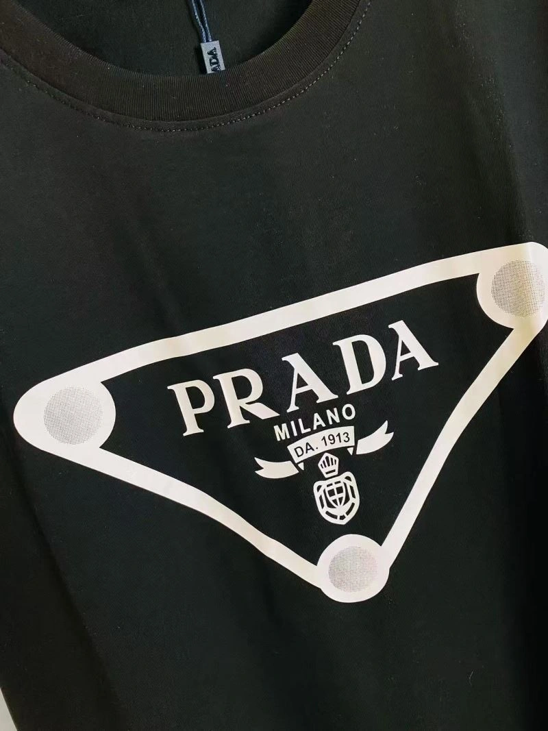 Low-cost Prada T-Shirts