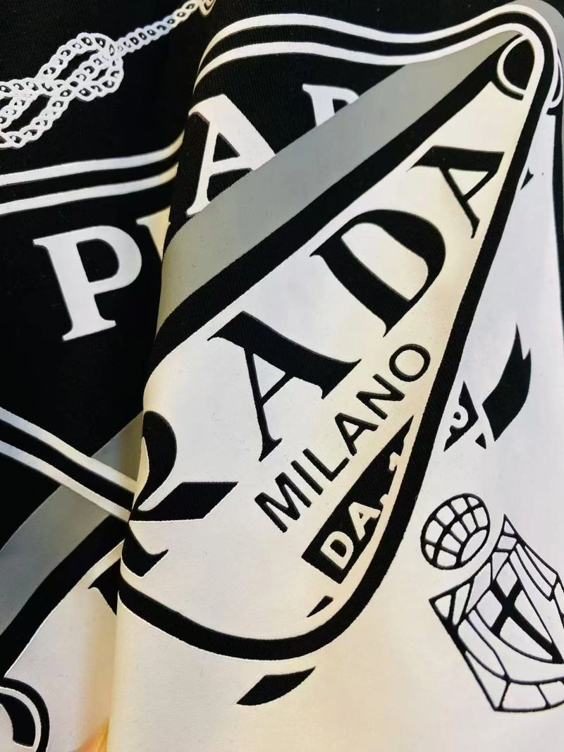 Bargain Prada T-Shirts