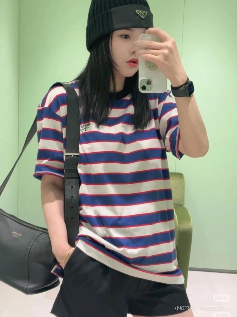 Cut-rate Prada T-Shirts