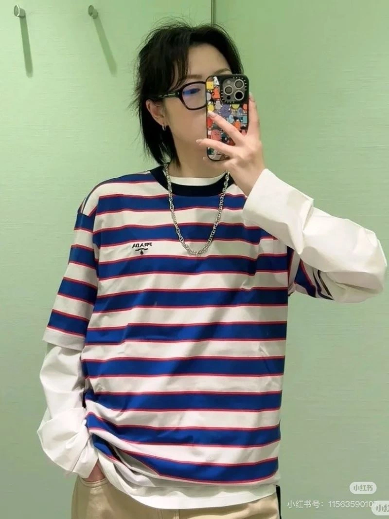 Cut-rate Prada T-Shirts