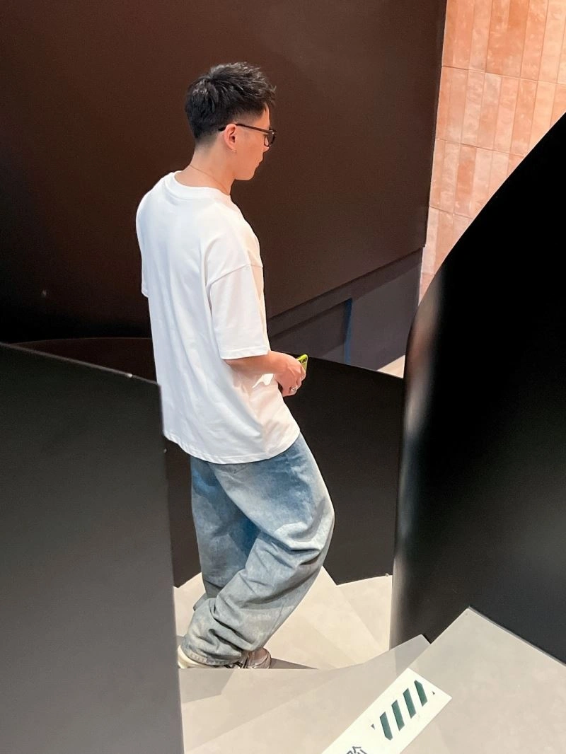 Low-cost Prada T-Shirts