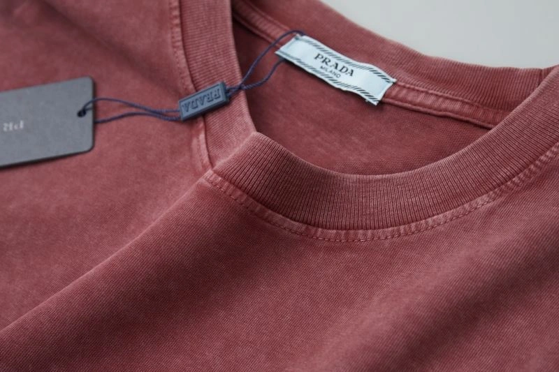 High fidelity Prada T-Shirts