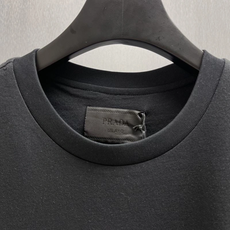Accurate model Prada T-Shirts