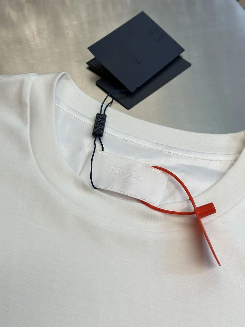 Factory-made Prada T-Shirts