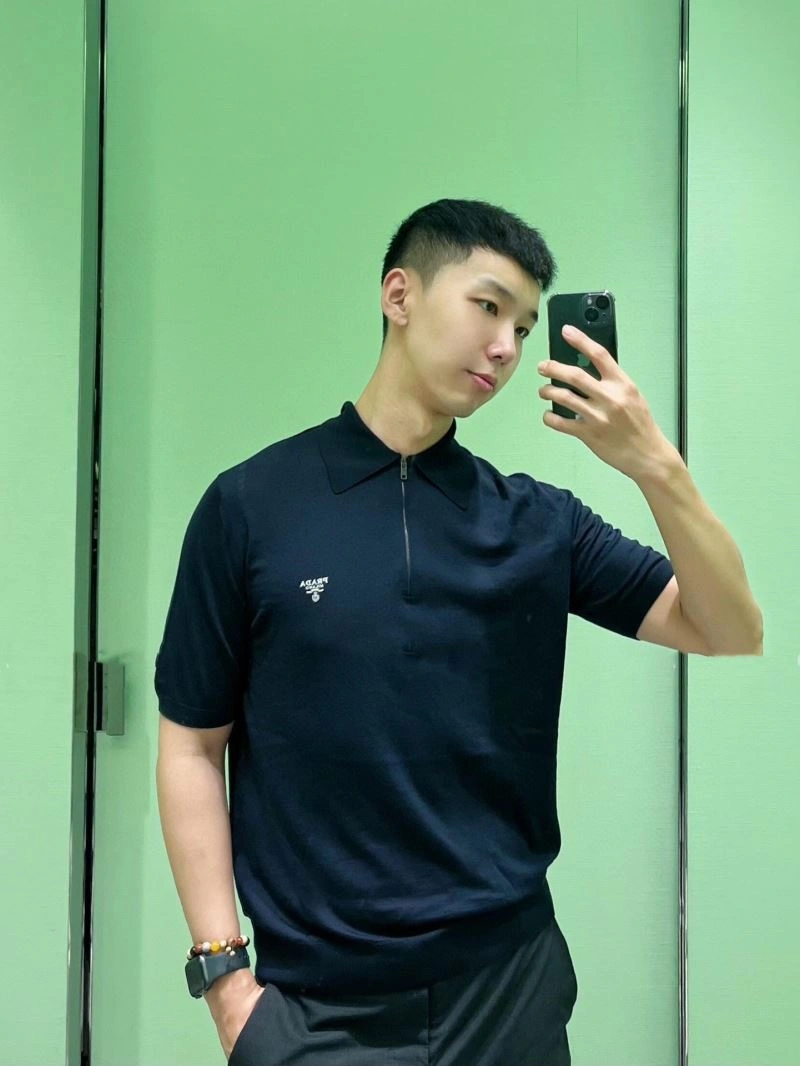 Original Prada T-Shirts