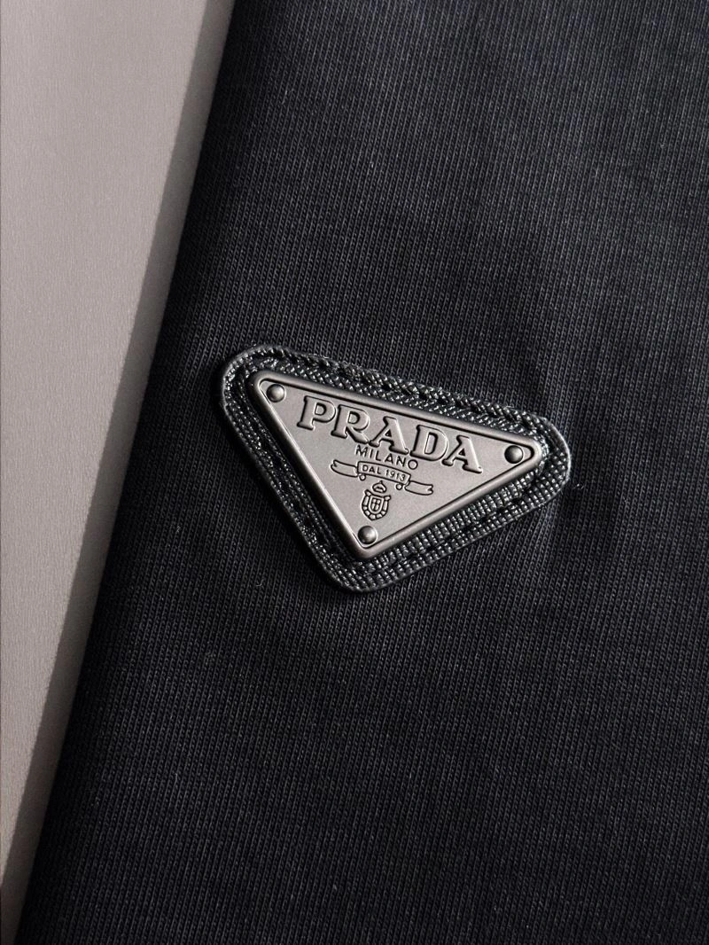 Low-cost Prada T-Shirts