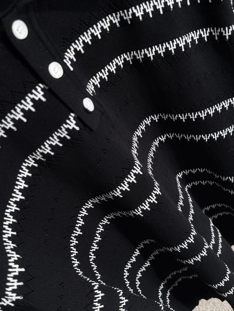 Factory-made Prada T-Shirts