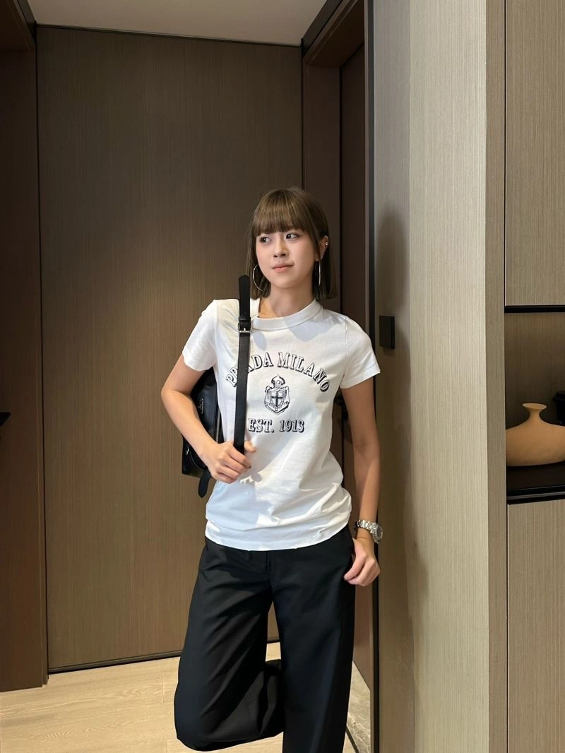 Affordable Prada T-Shirts