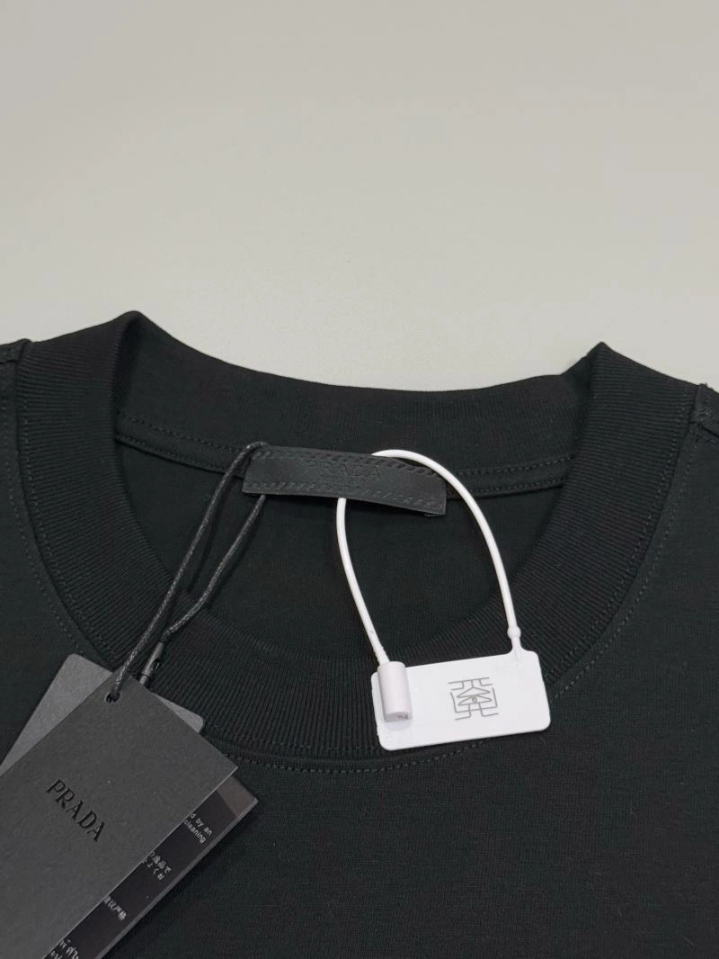 Accurate model Prada T-Shirts