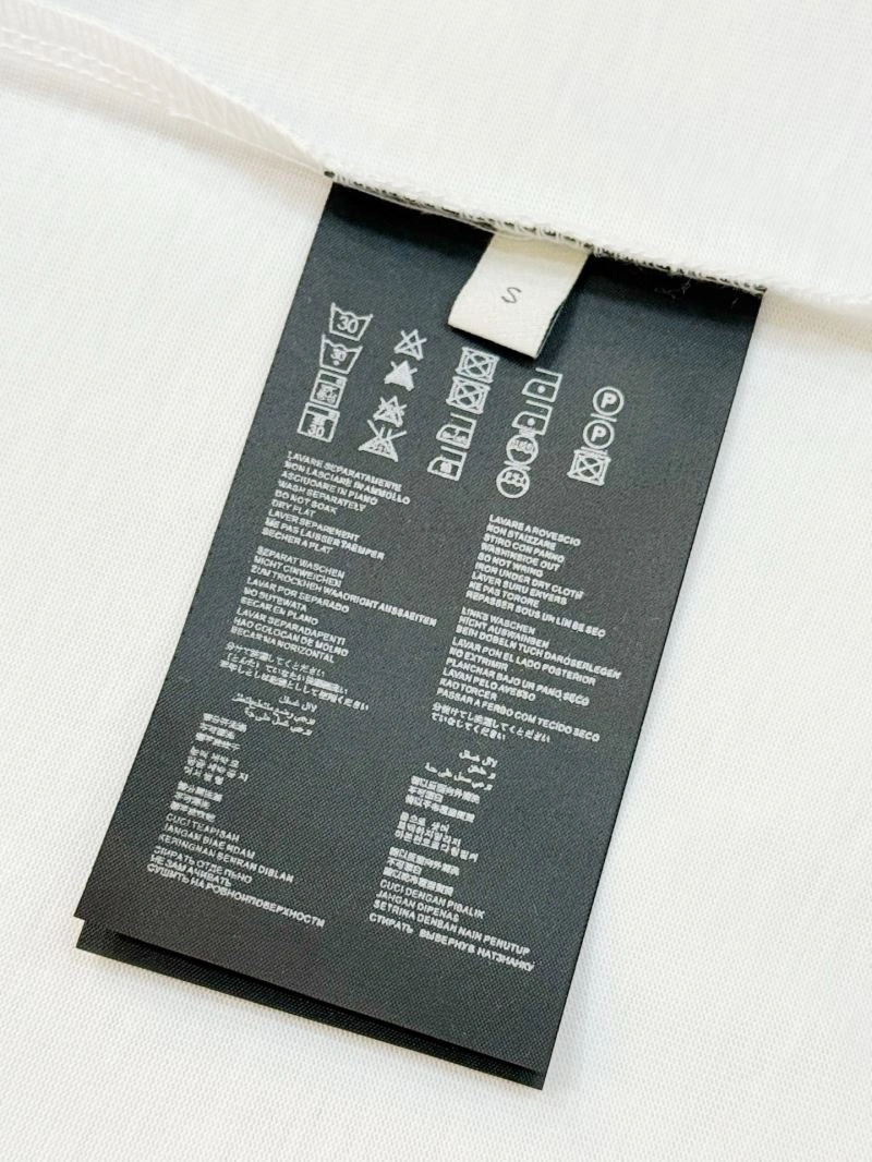 Accurate model Prada T-Shirts