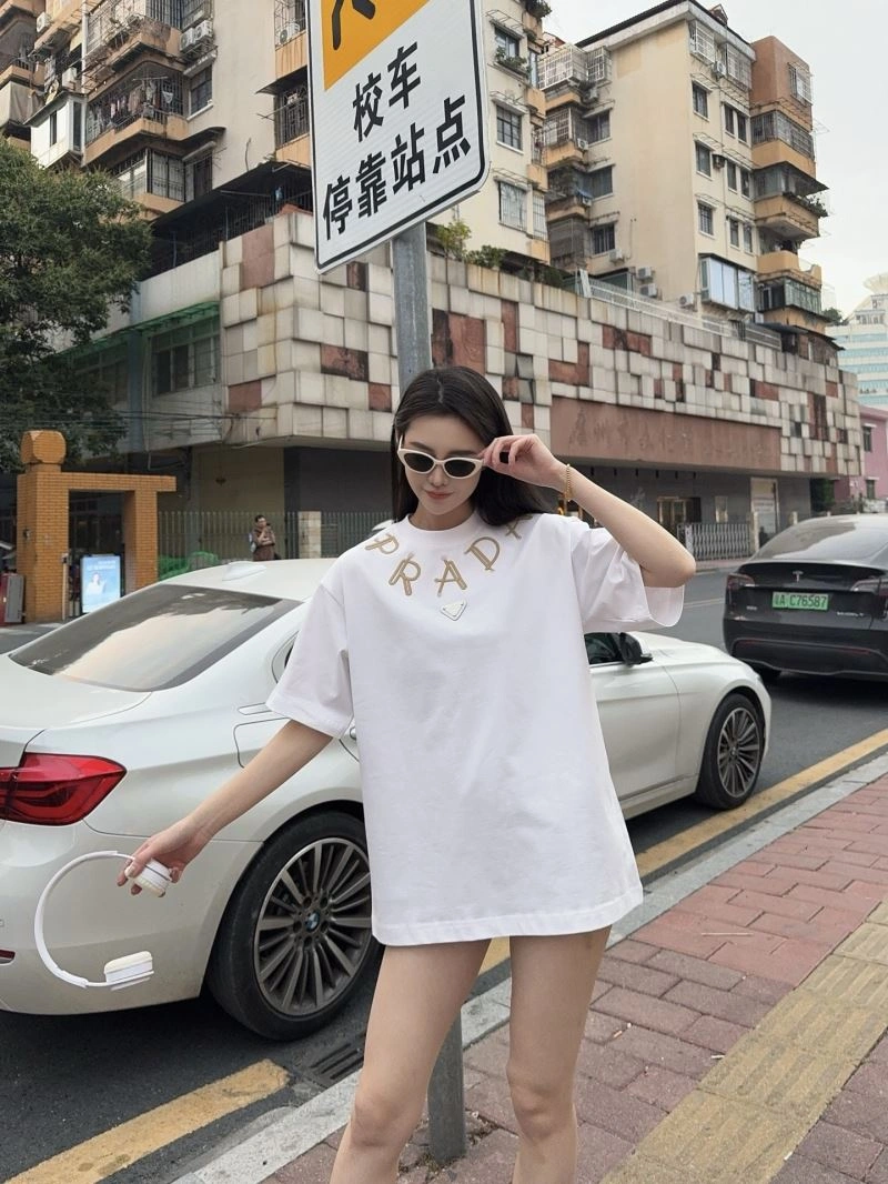 Accurate model Prada T-Shirts
