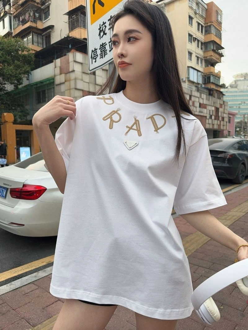 Accurate model Prada T-Shirts