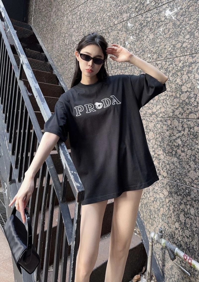 Factory-made Prada T-Shirts