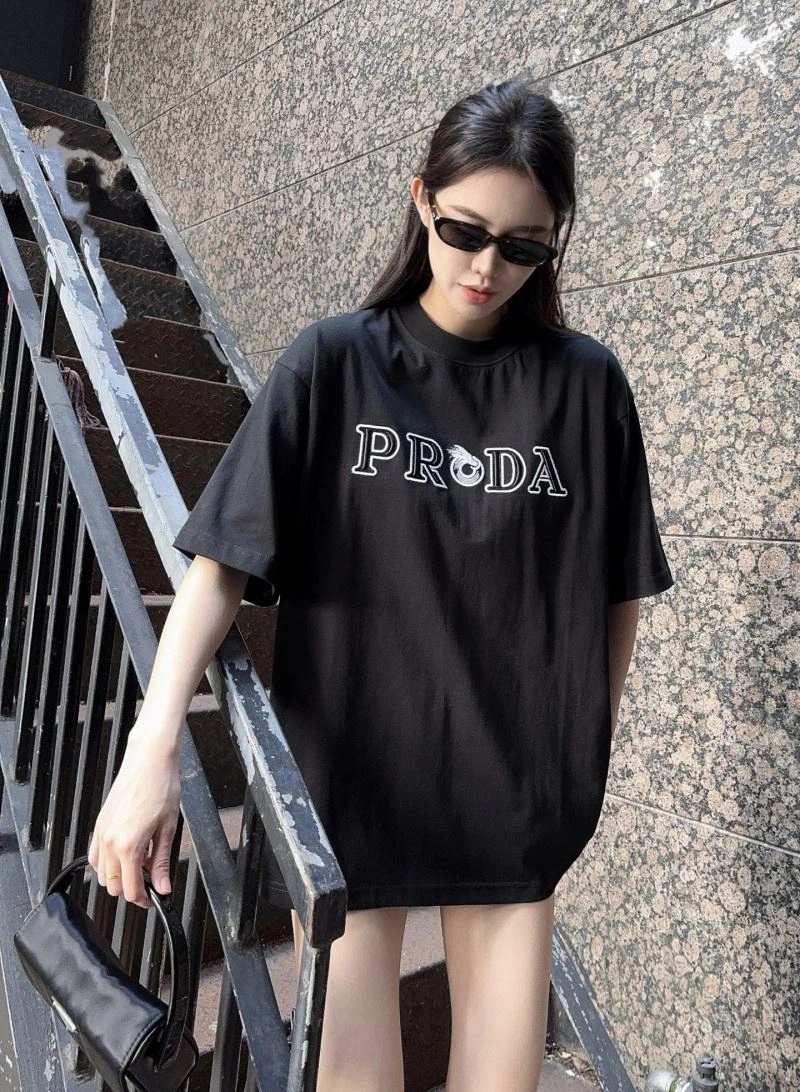 Factory-made Prada T-Shirts