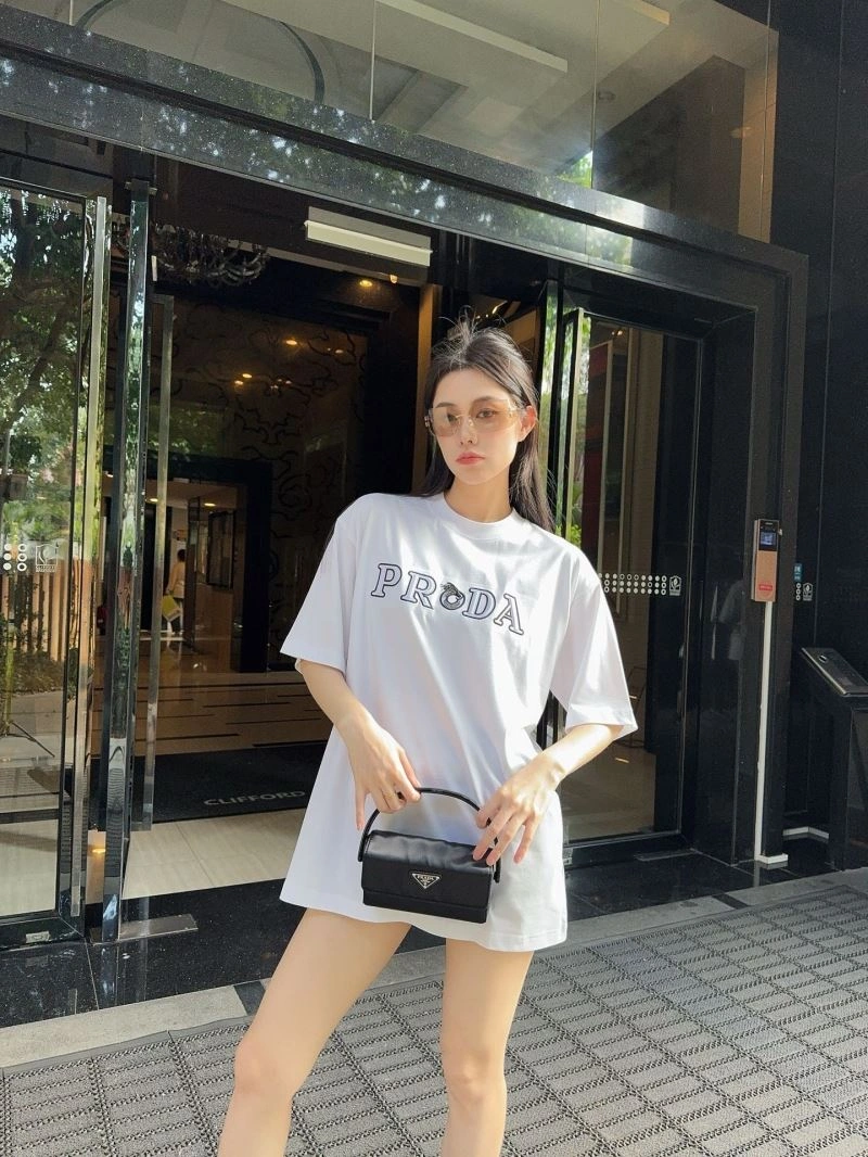 Top mirror Prada T-Shirts