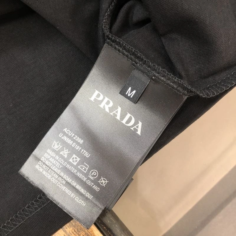 Bargain Prada T-Shirts