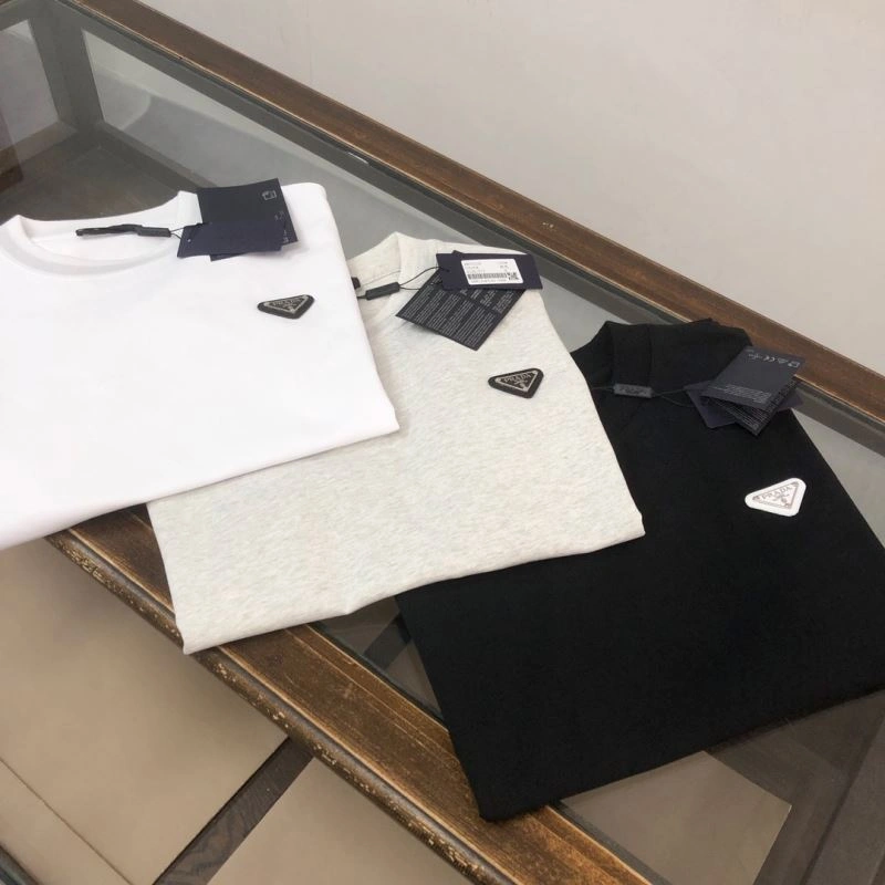 Inexpensive Prada T-Shirts