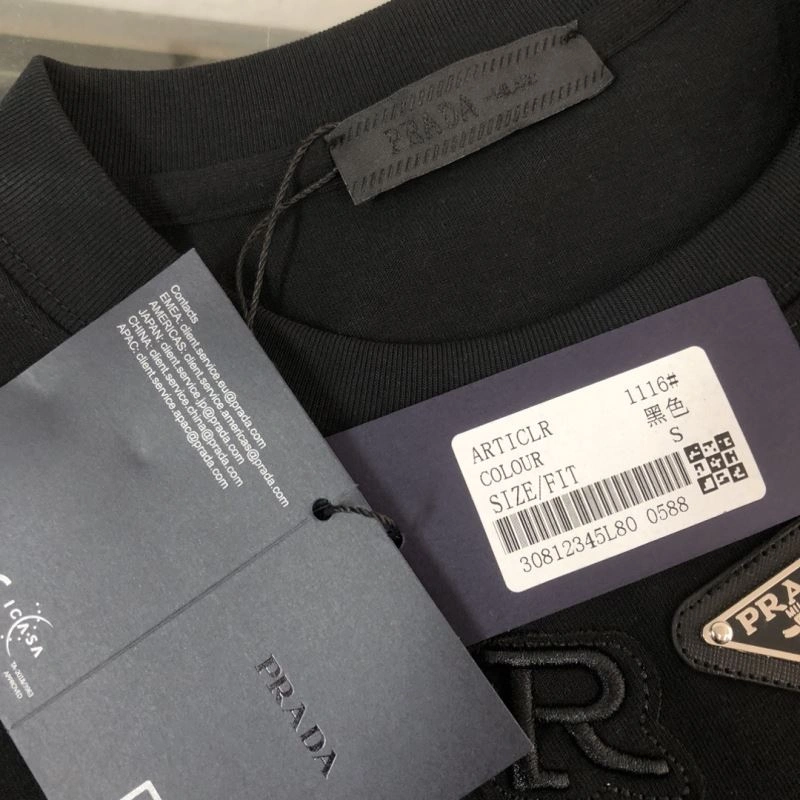 Accurate model Prada T-Shirts
