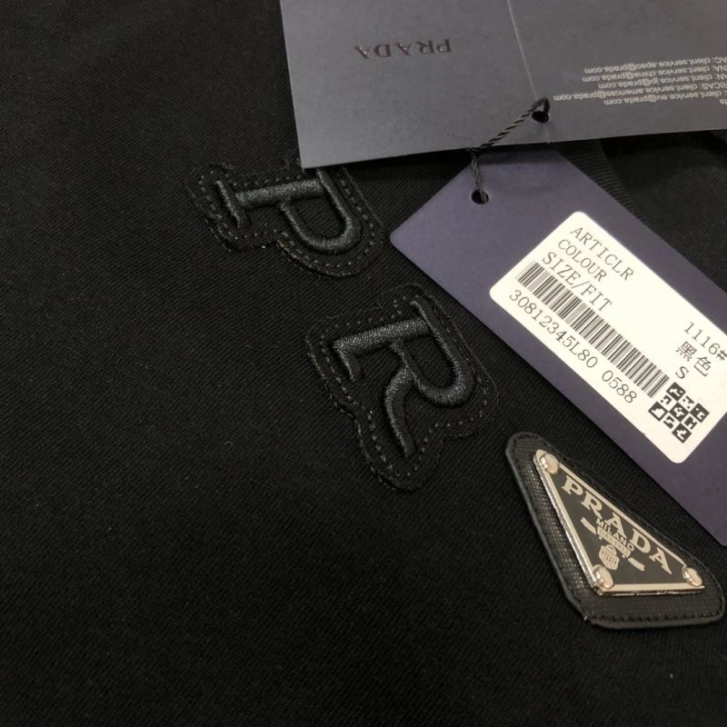 Accurate model Prada T-Shirts
