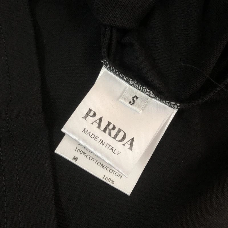 Accurate model Prada T-Shirts