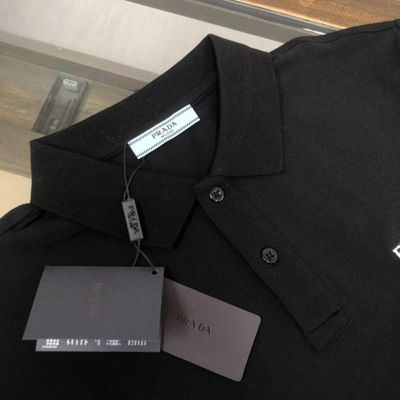 Low-cost Prada T-Shirts