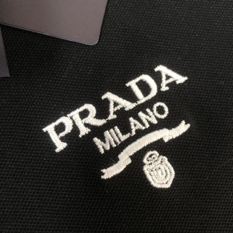 Low-cost Prada T-Shirts