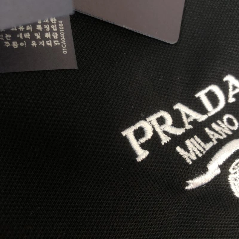 Low-cost Prada T-Shirts
