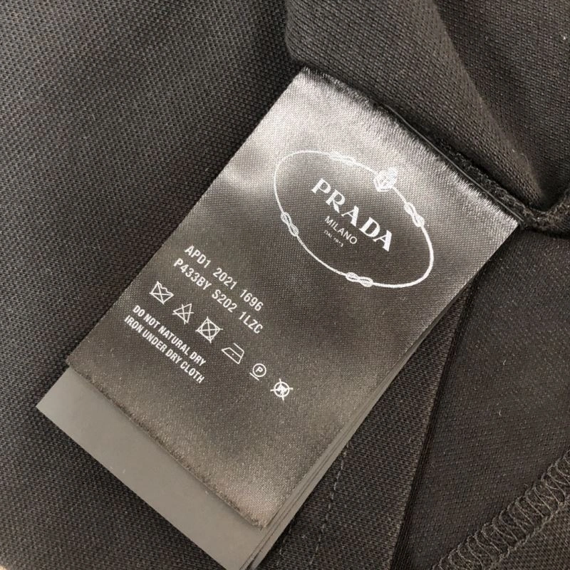 Low-cost Prada T-Shirts