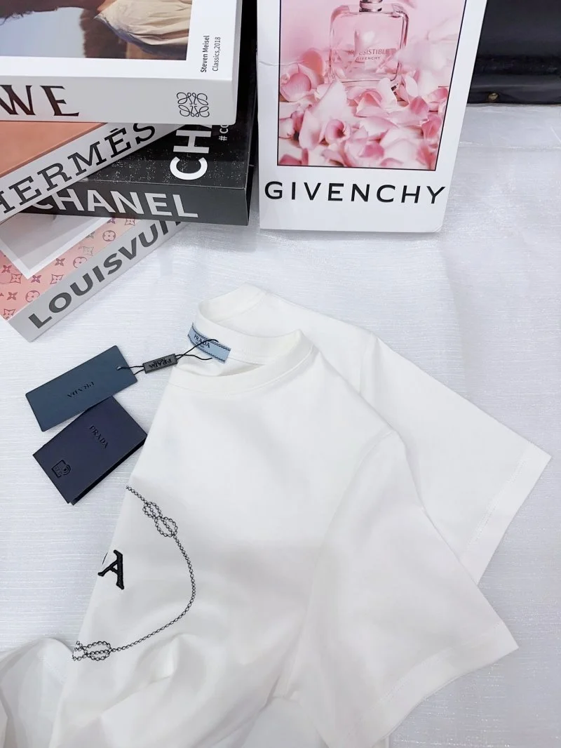 Brand-authenticated Prada T-Shirts