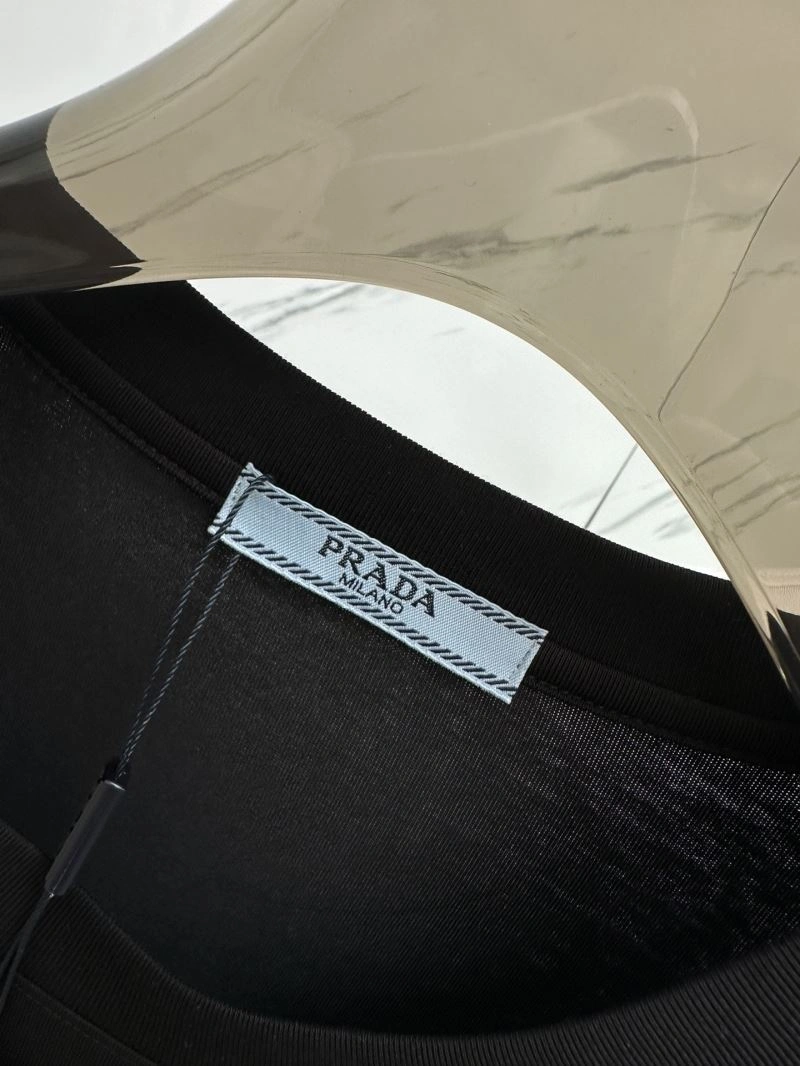 Accurate model Prada T-Shirts