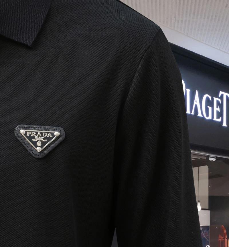 Inexpensive Prada T-Shirts