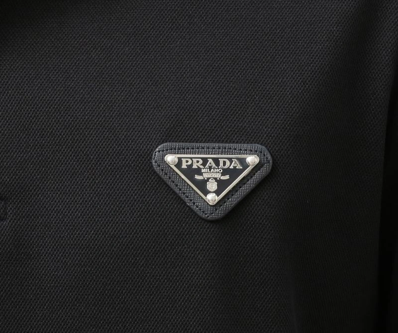 Inexpensive Prada T-Shirts