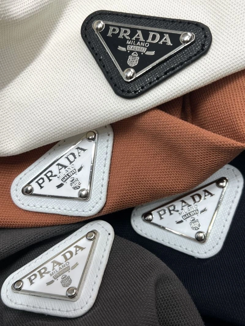 High fidelity Prada T-Shirts