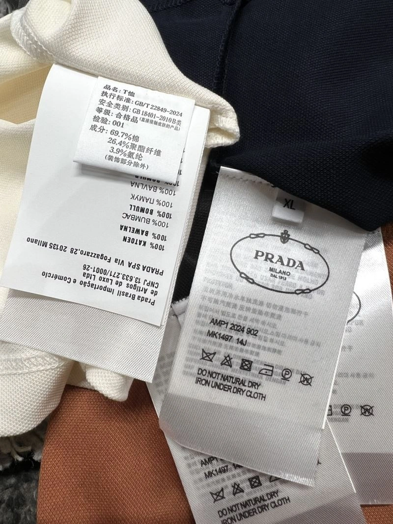 High fidelity Prada T-Shirts