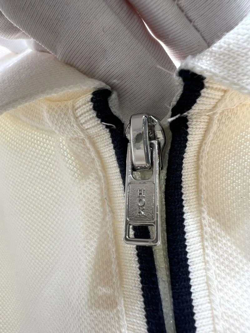 Brand-original Prada T-Shirts